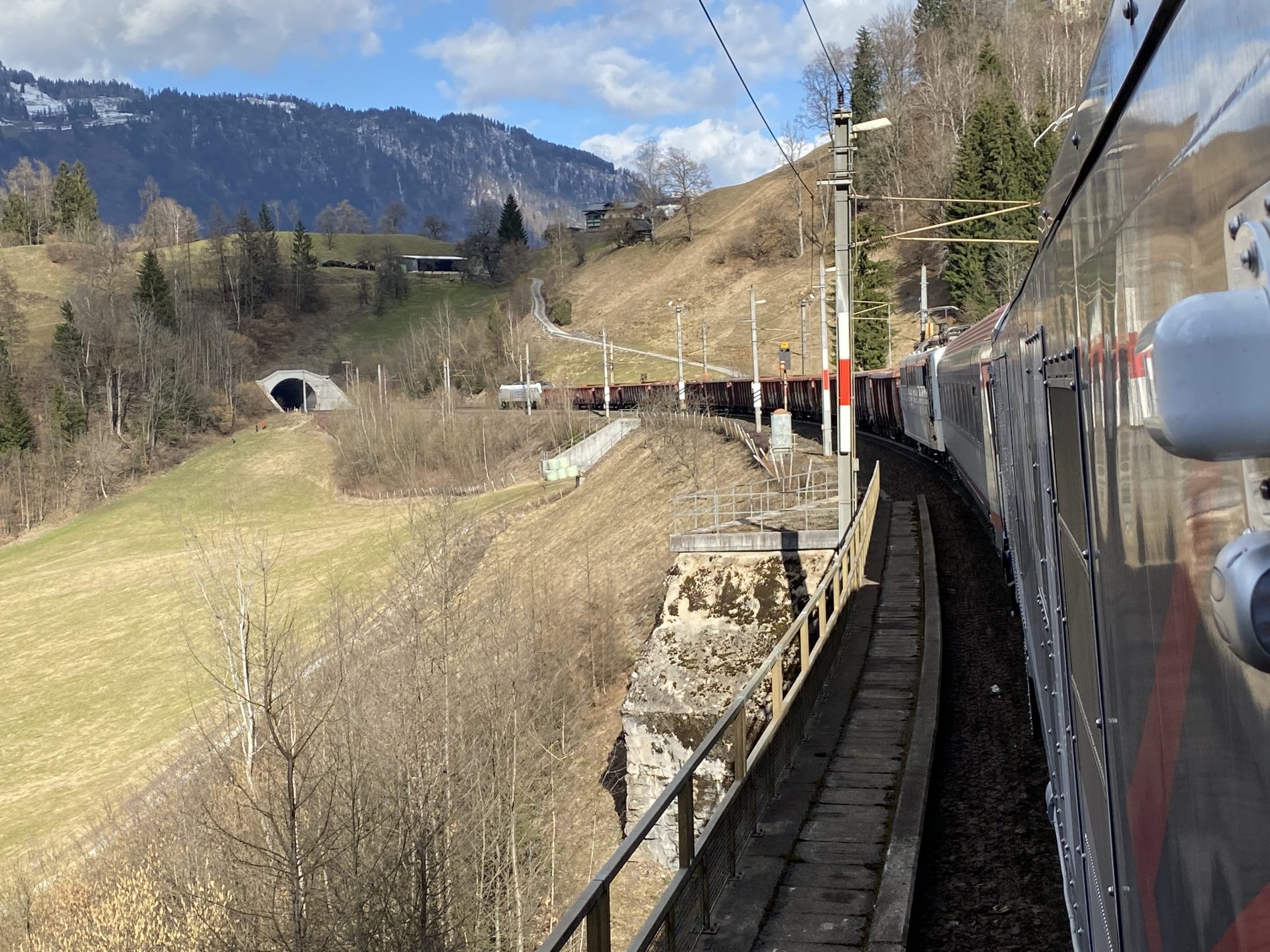 Lokomotion führt Probefahrten mit Stadler Euro 9000 Lokomotive am ...
